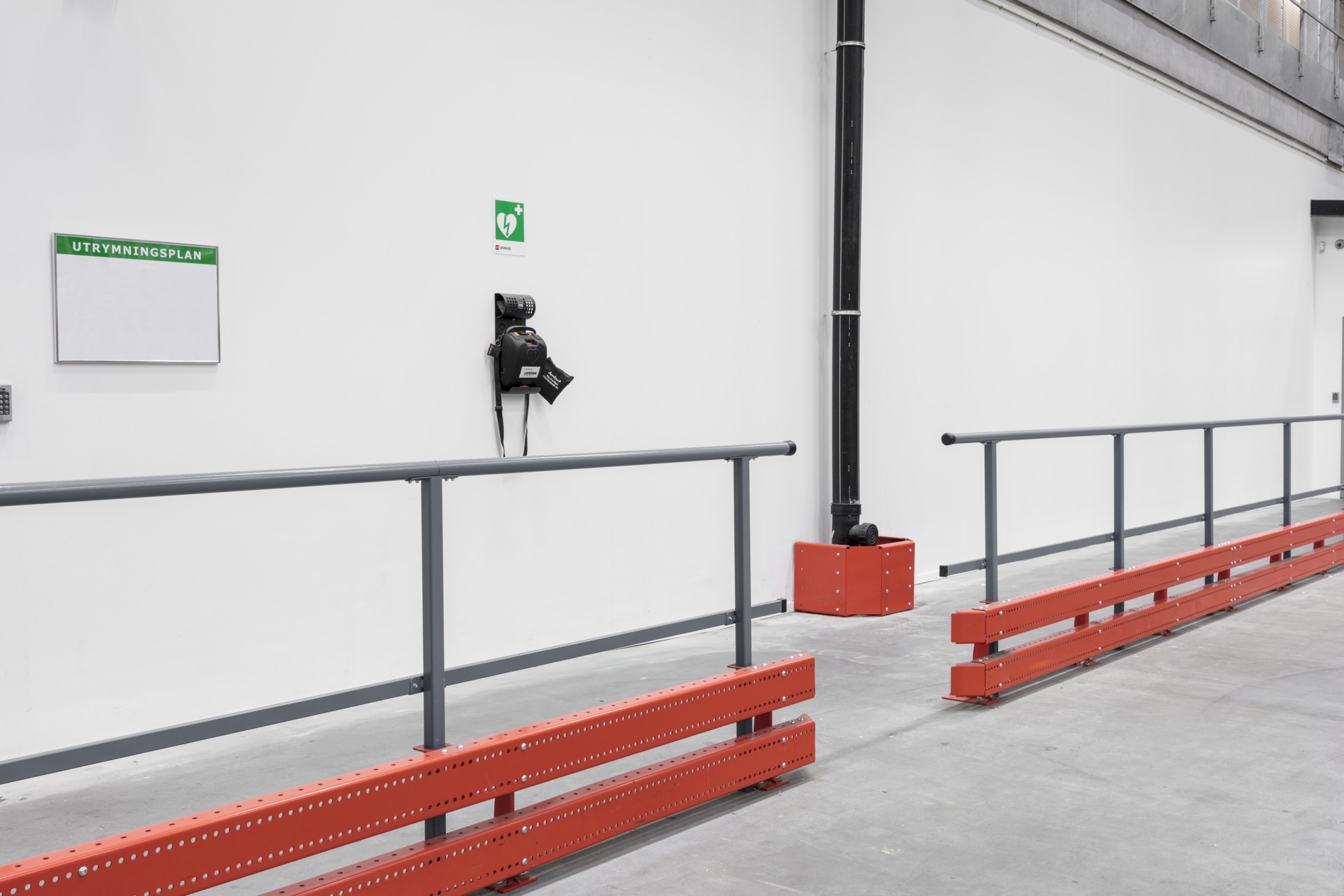 Industrial barriers - EAB